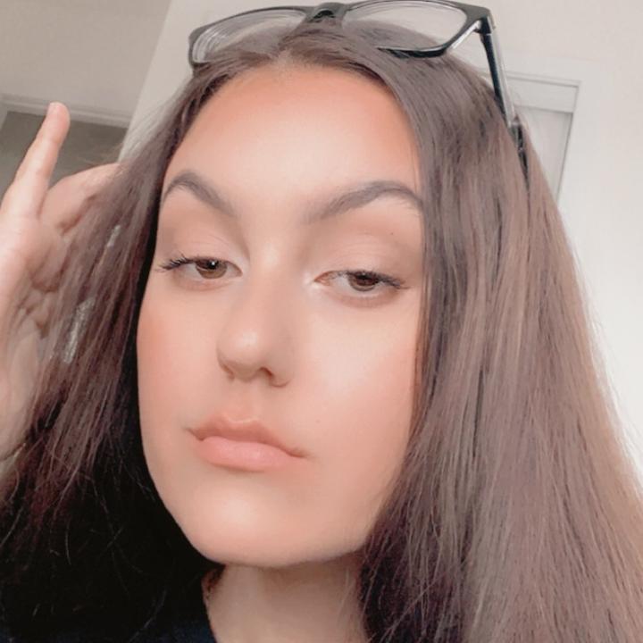 izzy - @izzylukic TikTok Analytics | Profile, videos & hashtags | Exolyt