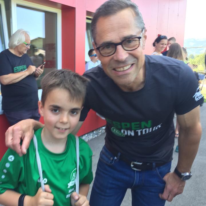 Luca-Elia Jenny - @l_jenny_09 TikTok Analytics | Profile, videos ...